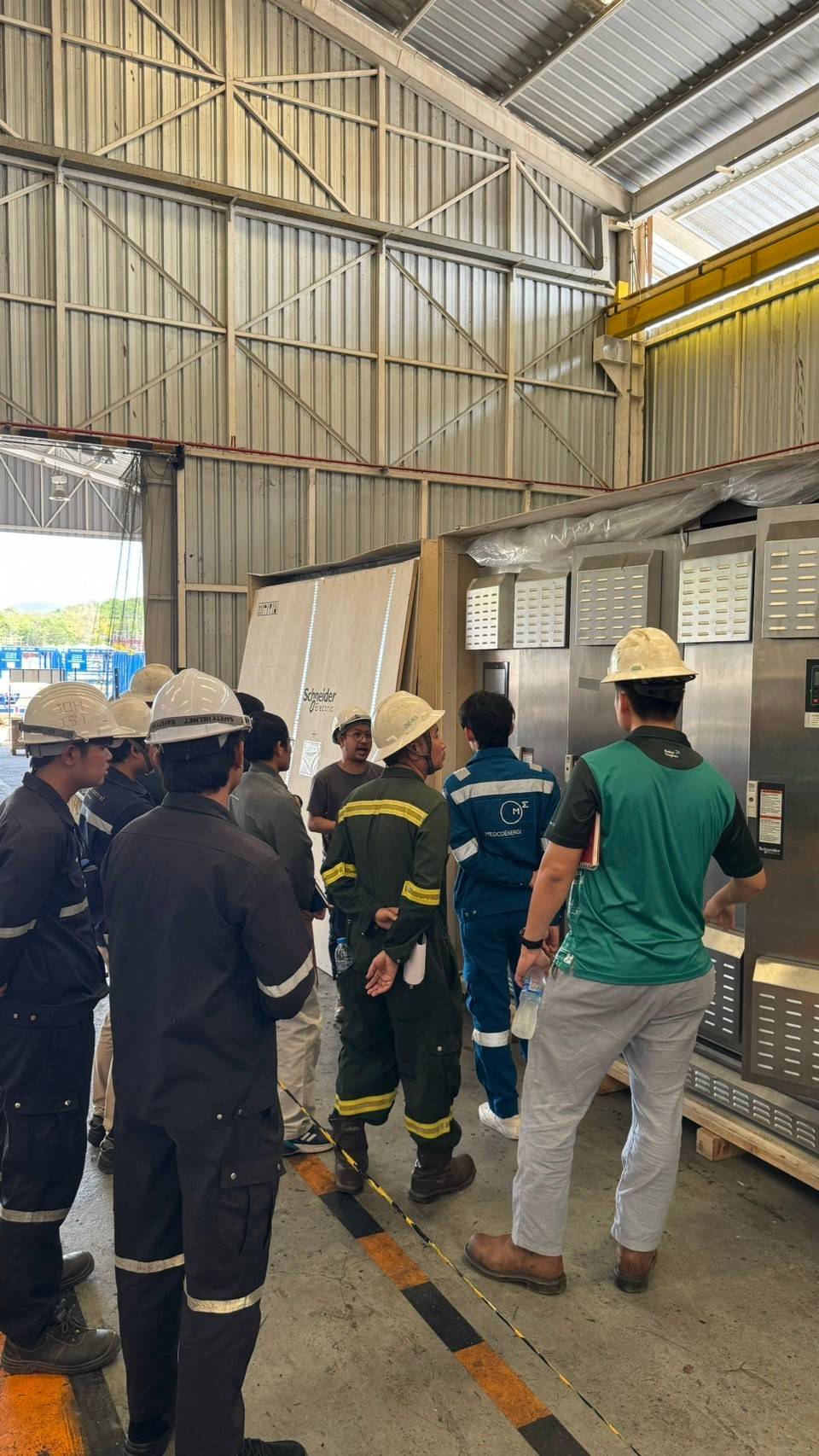 JST Group with Baker Hughes and Schneider Electric